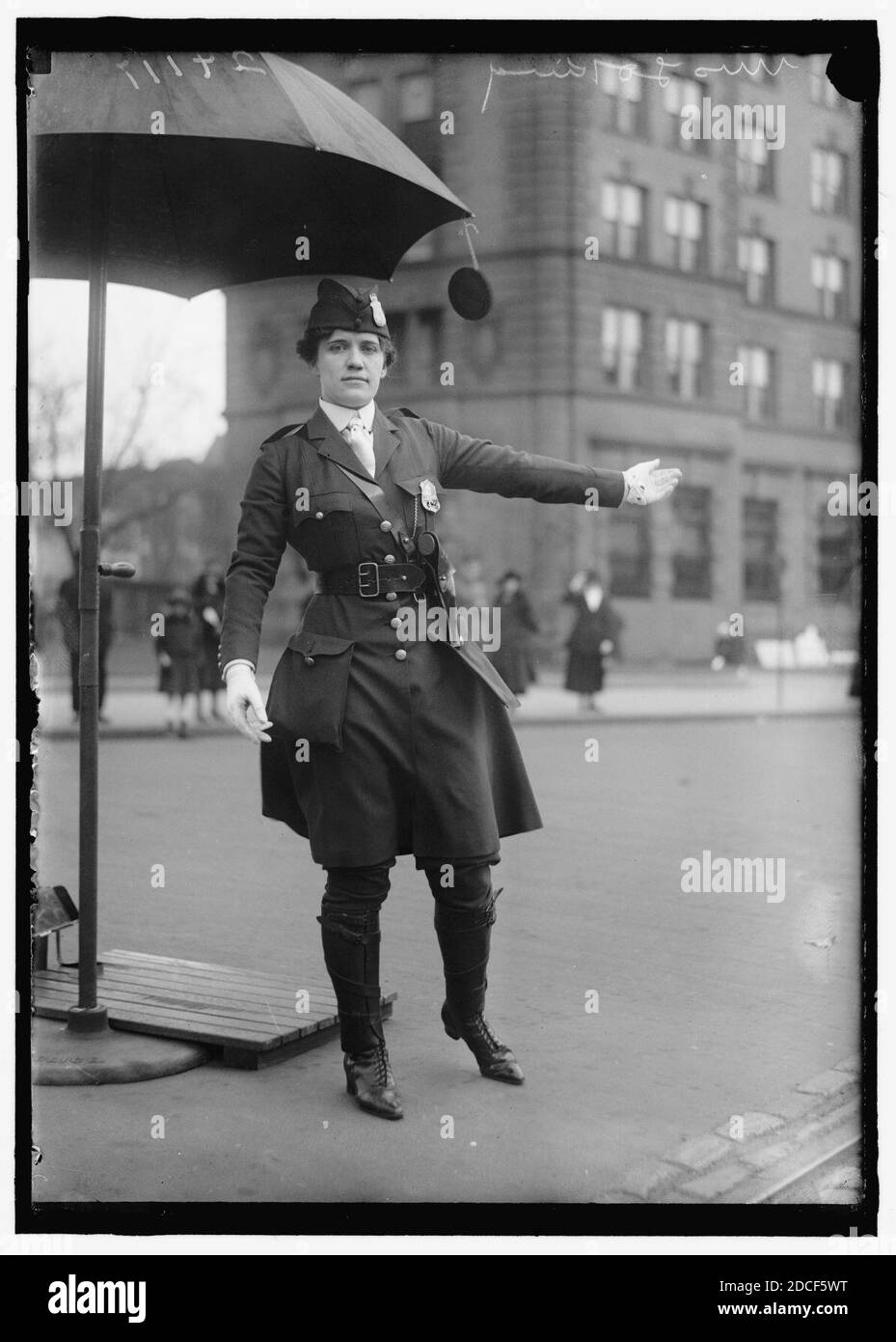 Vintage traffic cop hi-res stock photography and images - Alamy