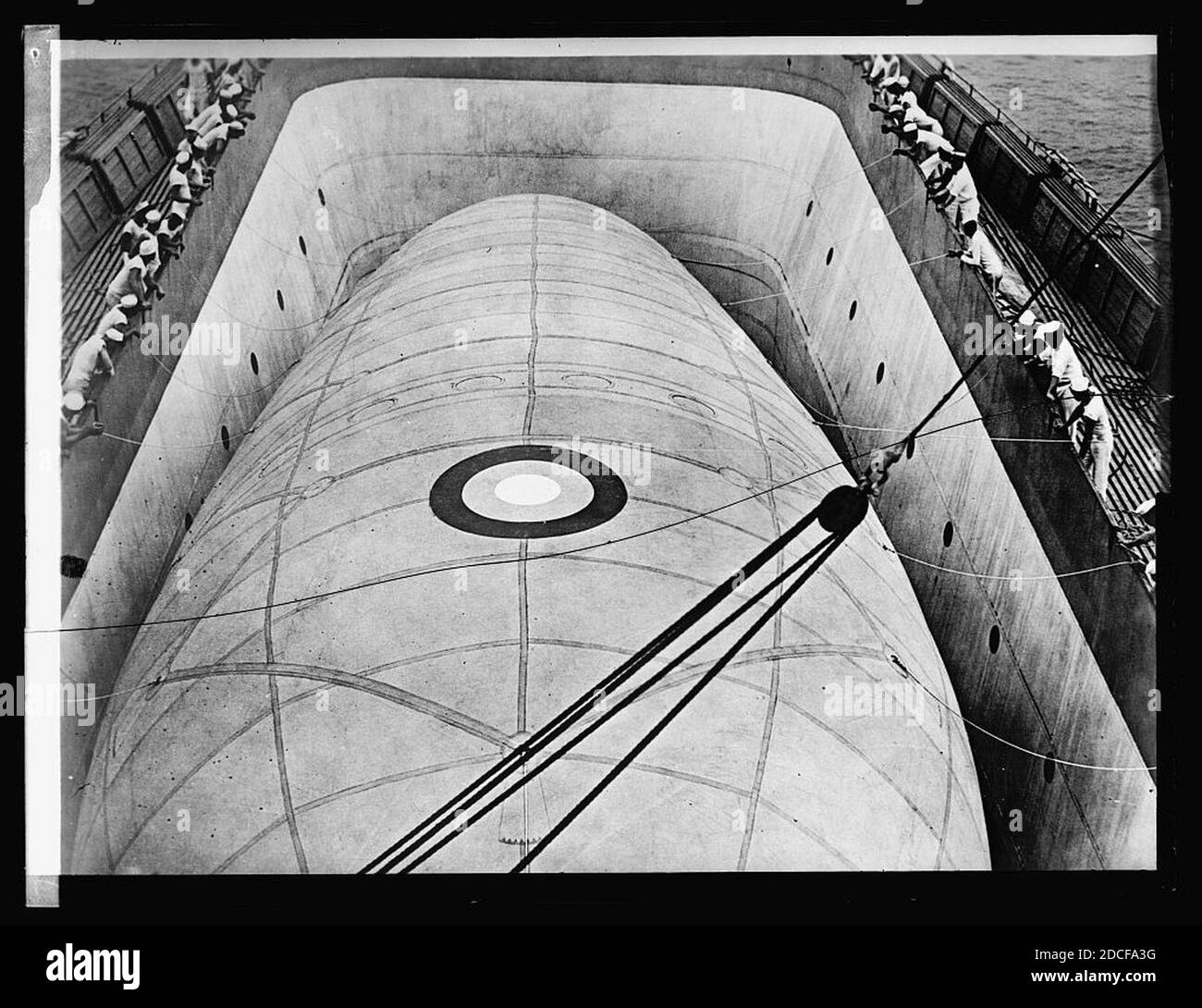 Kite balloon hi-res stock photography and images - Alamy