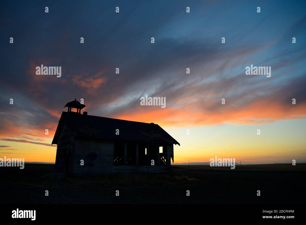 Falling down church hi-res stock photography and images - Alamy