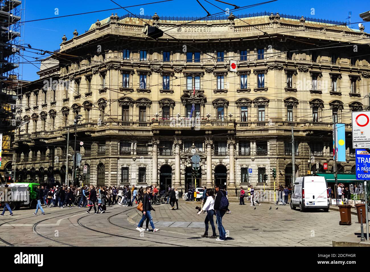 Old trams milan hi-res stock photography and images - Alamy