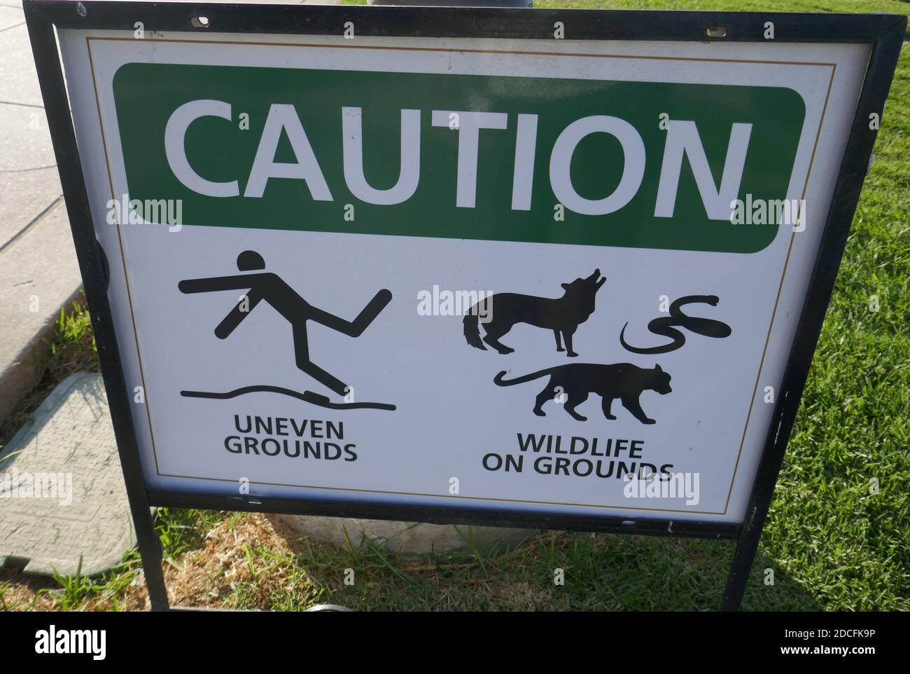 Caution wildlife on gorunds sign hi-res stock photography and images ...