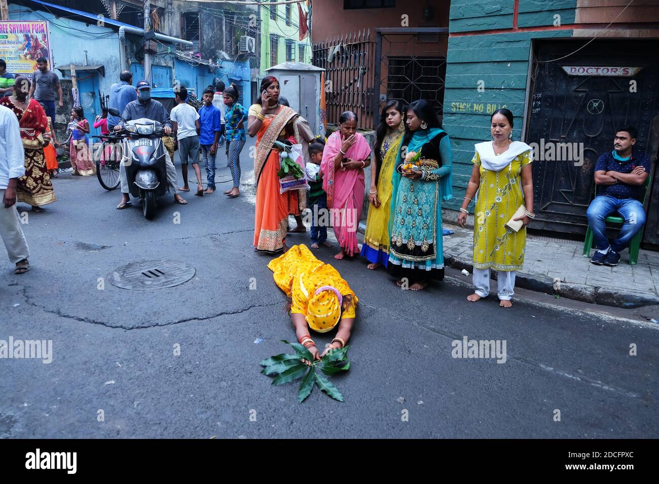 Chat puja hi-res stock photography and images - Alamy