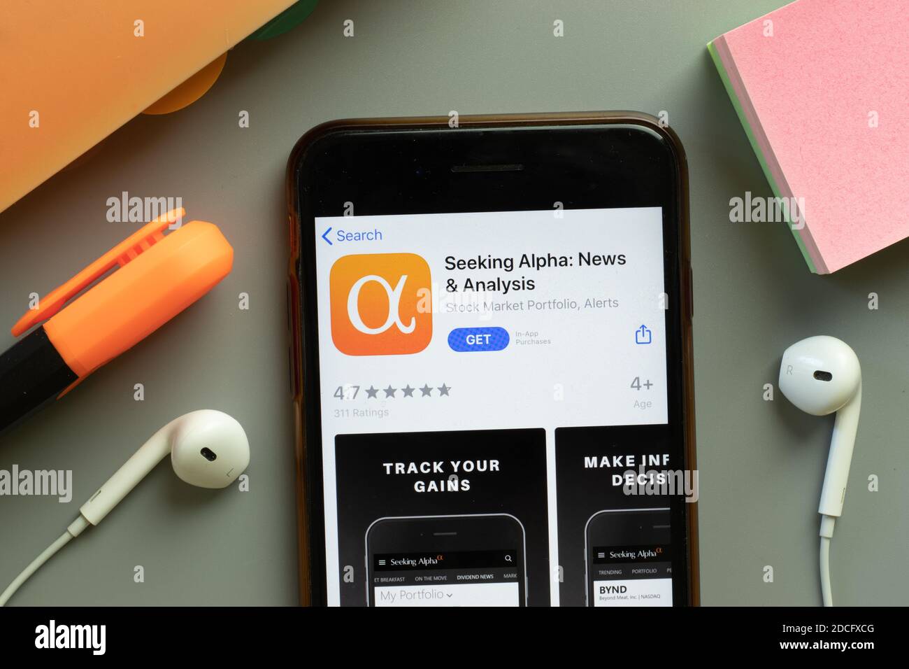 New York, United States - 7 November 2020: Seeking Alpha News app store ...