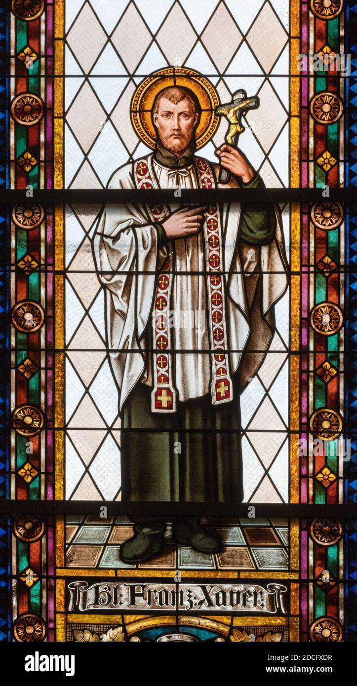 Vienna austria stained glass window hi-res stock photography and images ...