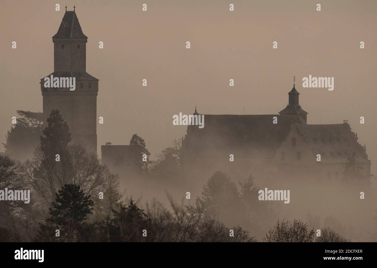 Kronberg castle hi-res stock photography and images - Alamy