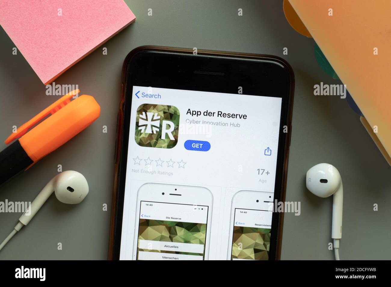 New York, United States - 7 November 2020: App der Reserve app store ...