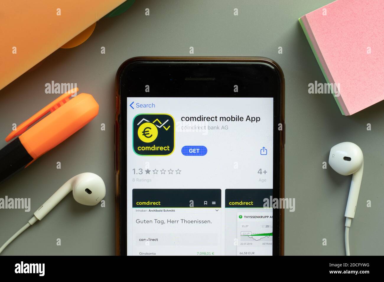 Comdirect mobile app hi-res stock photography and images - Alamy