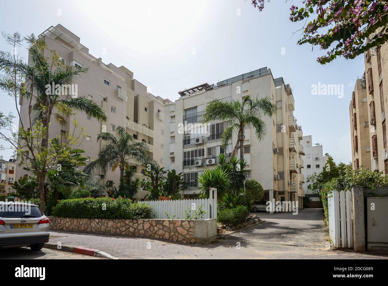 Residential area in israel hi-res stock photography and images - Alamy