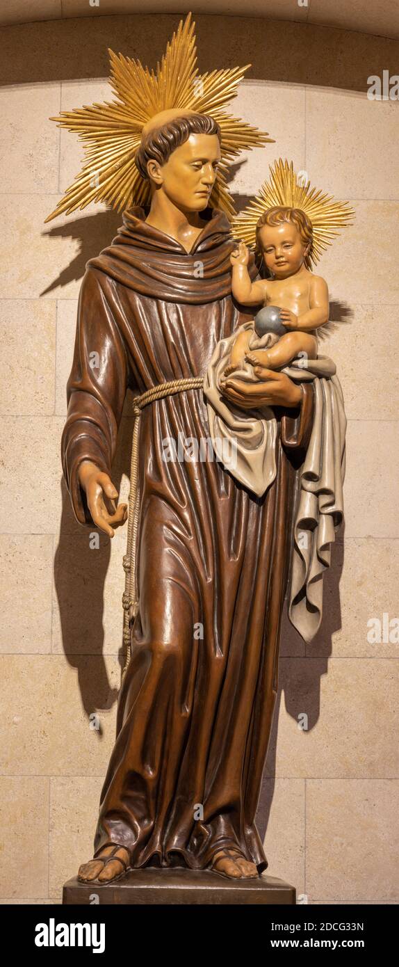 Statue Of St Anthony