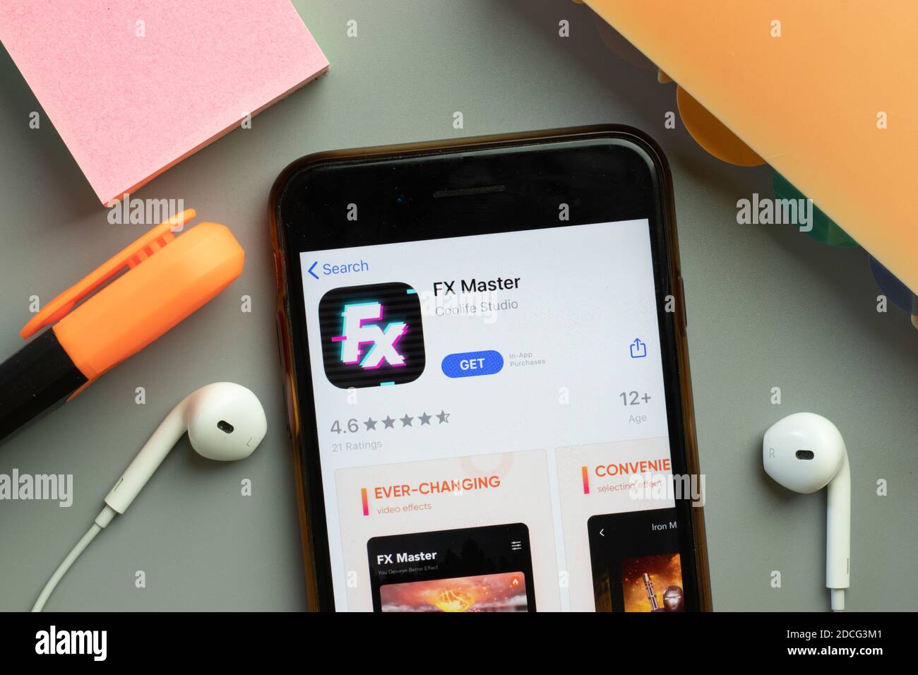 New York, United States - 7 November 2020: FX Master app store logo on ...