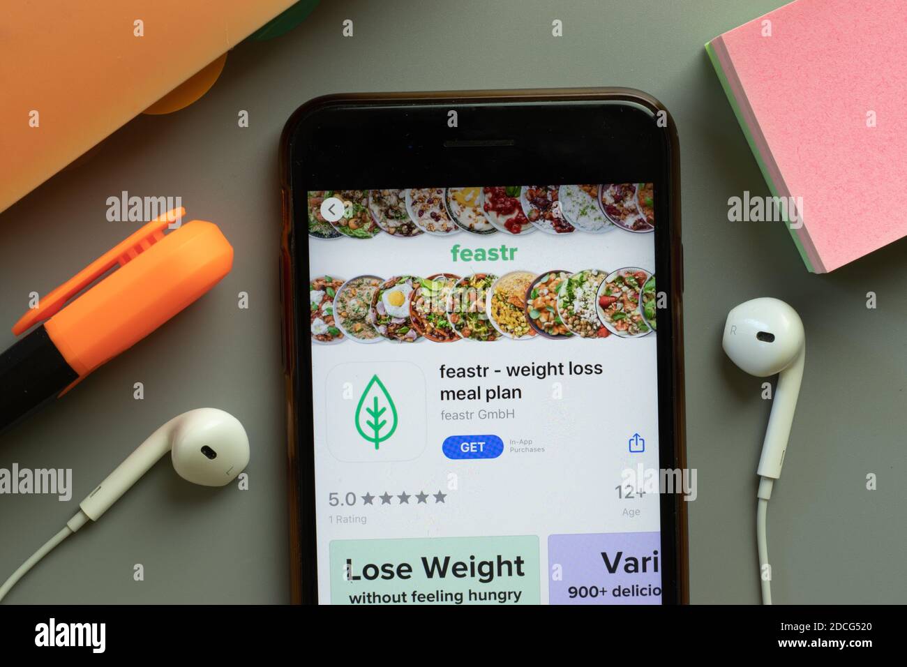 New York, United States - 7 November 2020: feastr app store logo on ...