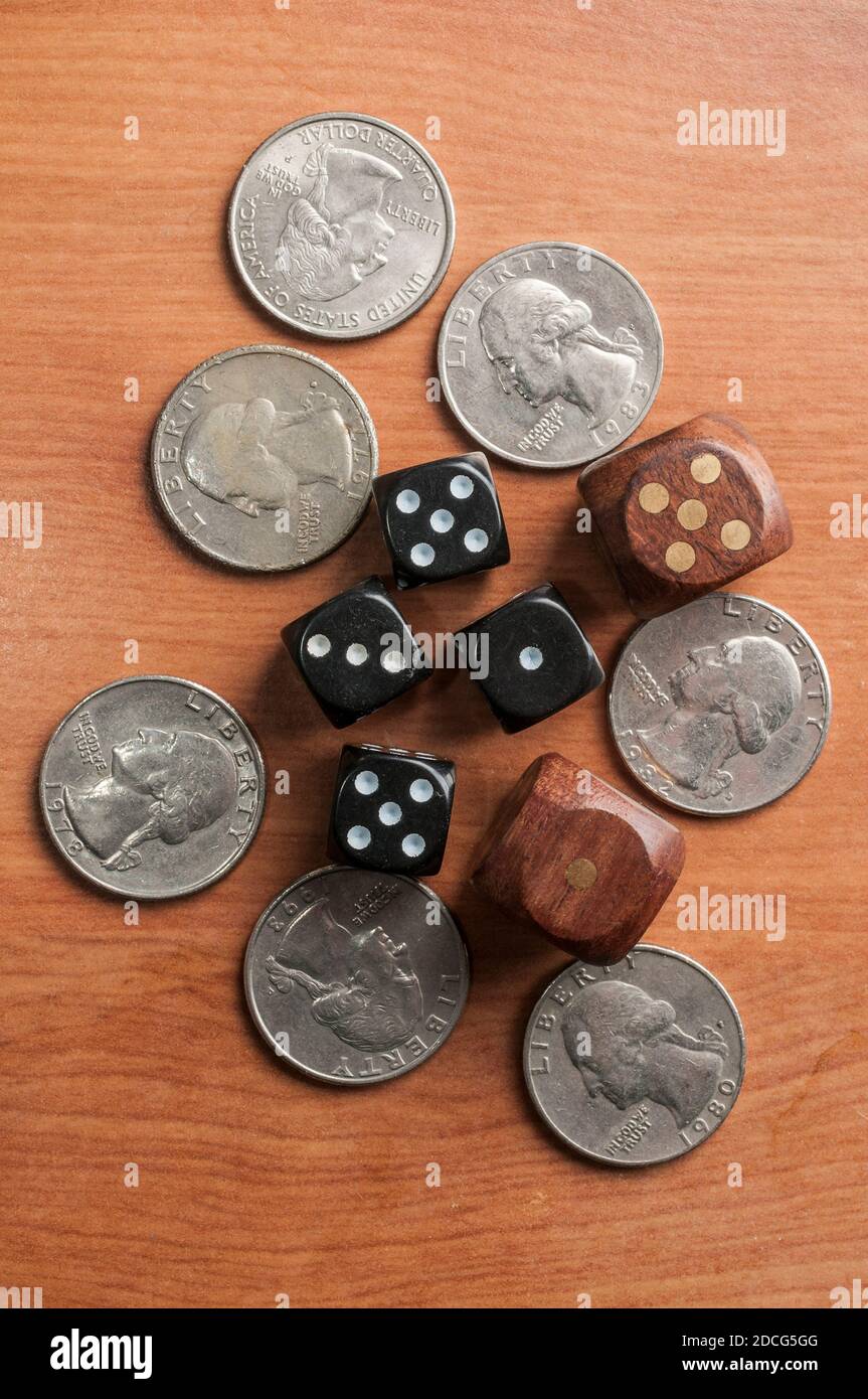 Quarter coins hi-res stock photography and images - Alamy