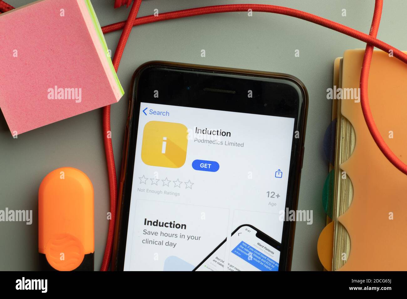 Induction icon hi-res stock photography and images - Alamy