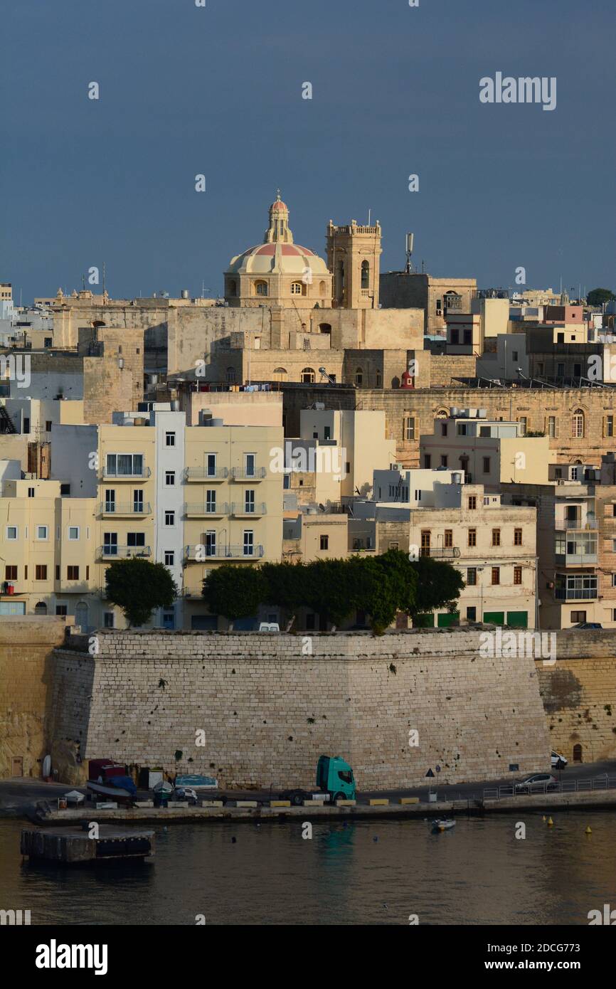 Senglea church hi-res stock photography and images - Alamy