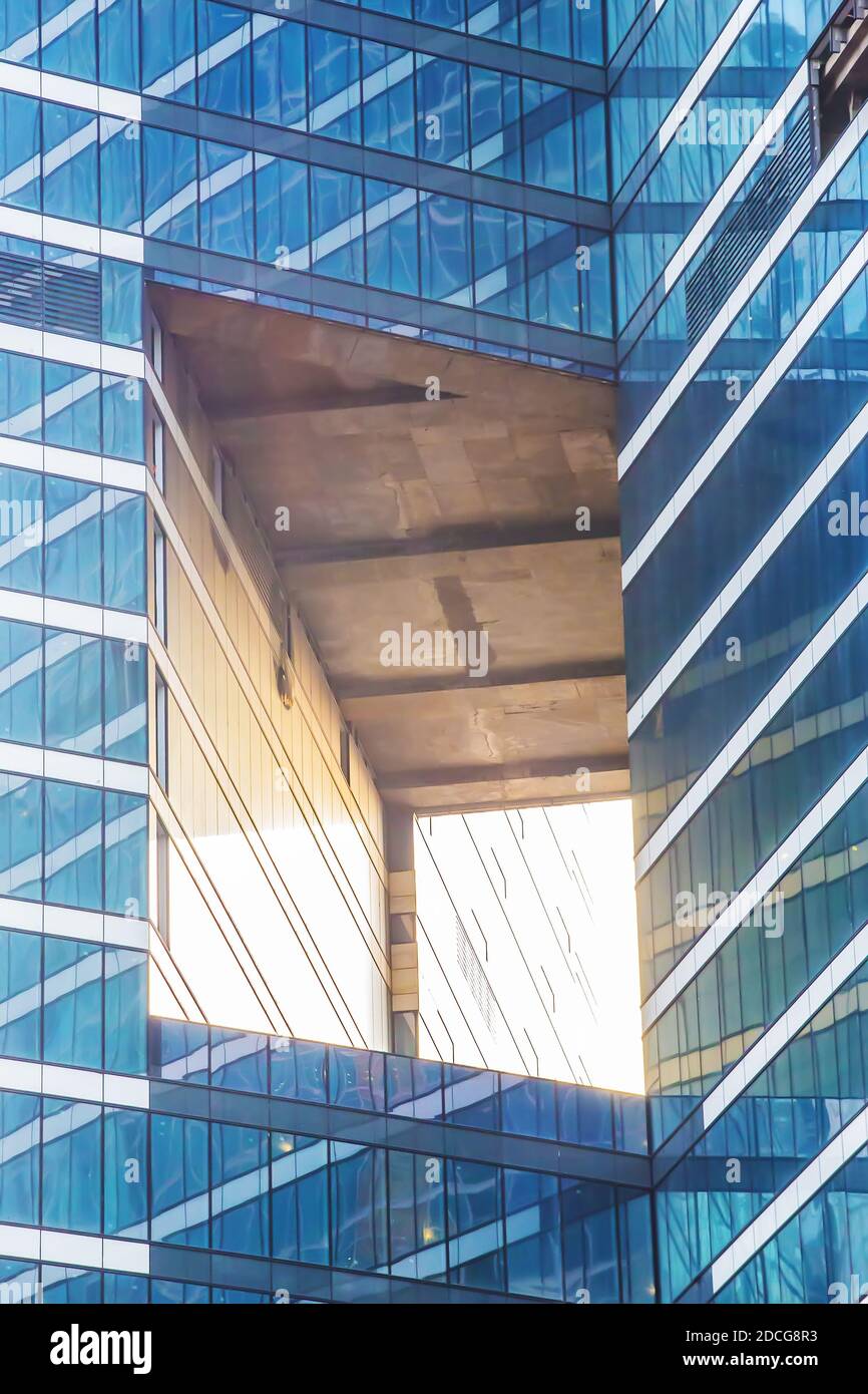 Modern aperture hi-res stock photography and images - Alamy