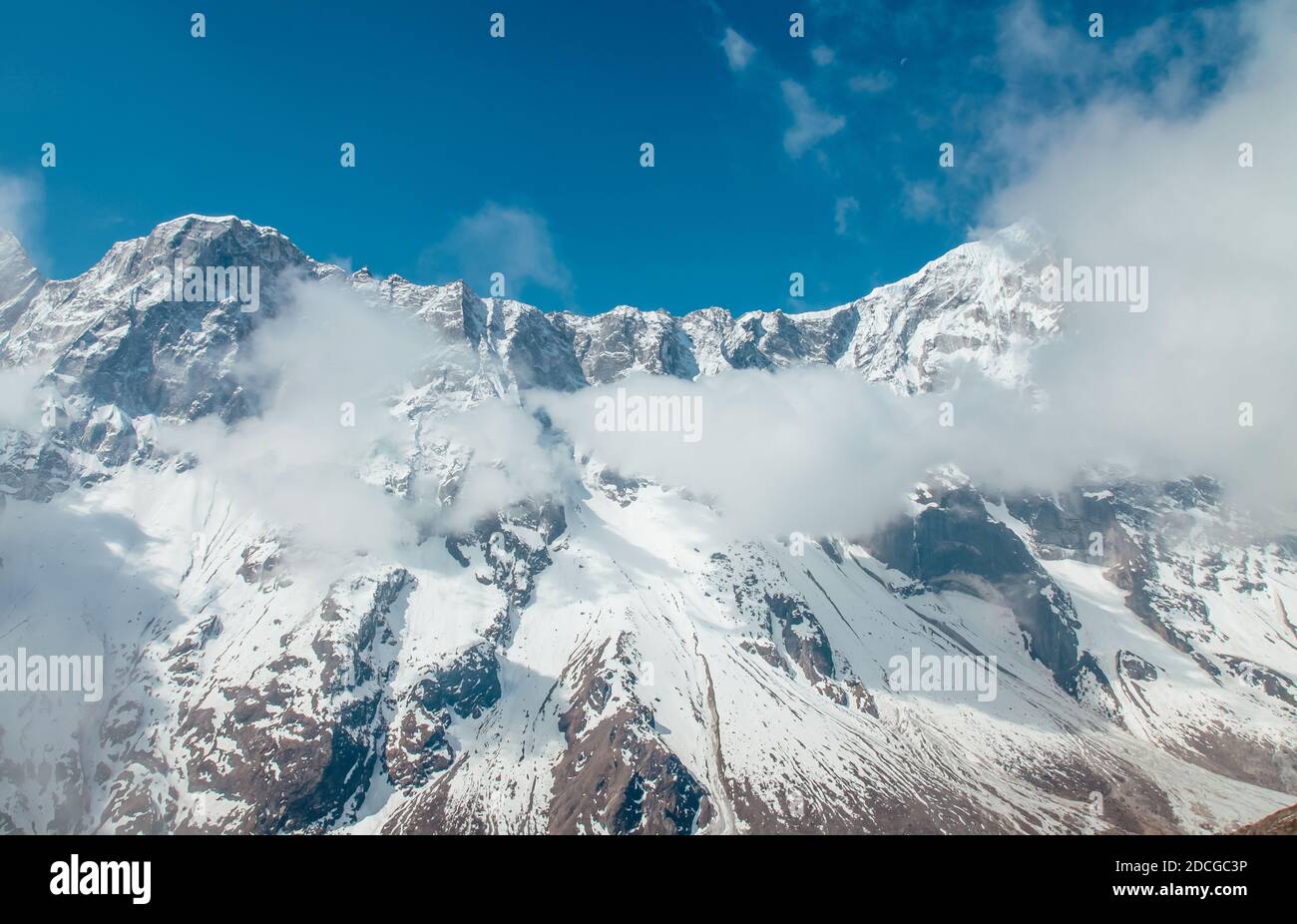 Himalaya mountains, Nepal. Beautiful snow landscape. Way to mount ...