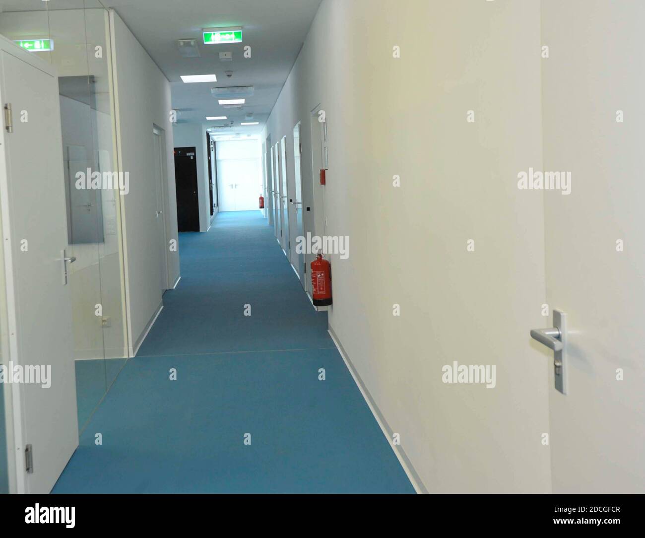 tunnel vision as a symbol for human fear and anxiety Stock Photo - Alamy