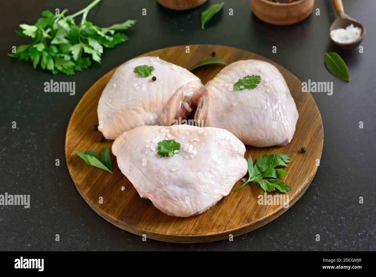 Raw chicken thigh hi-res stock photography and images - Alamy