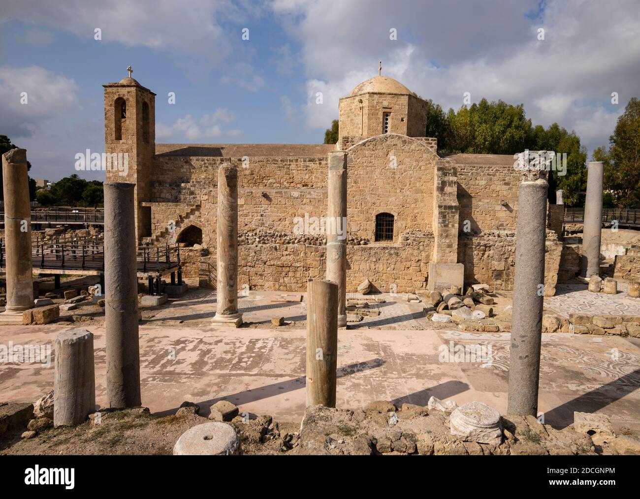 St pauls roman catholic hi-res stock photography and images - Alamy