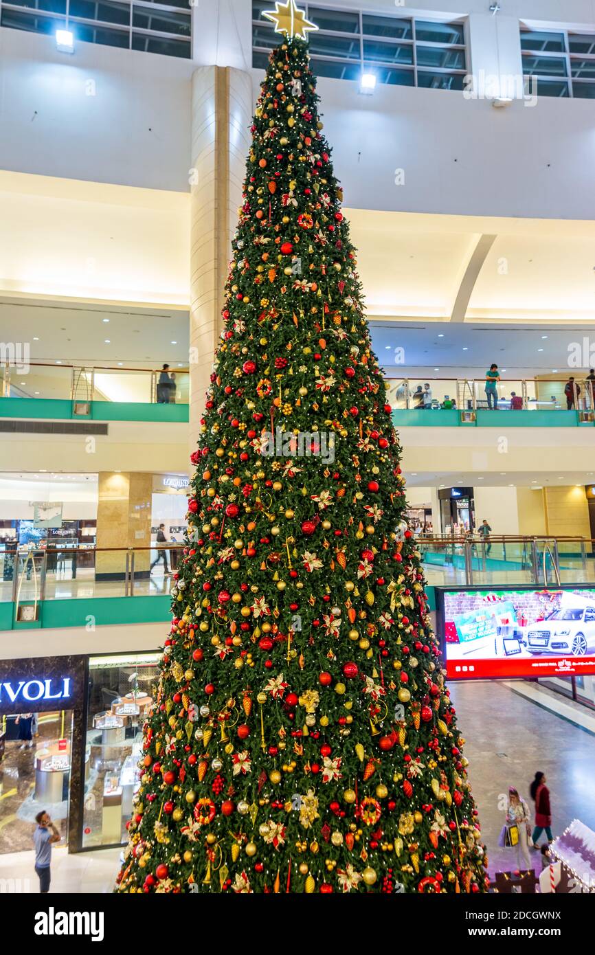 Abu dahbi hi-res stock photography and images - Alamy