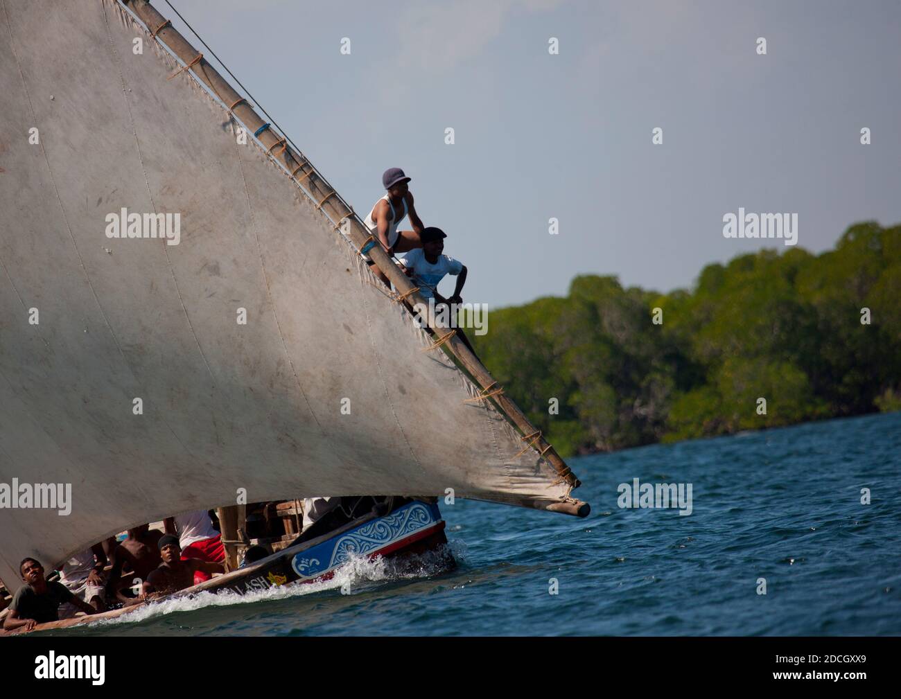Traditional fishing boat boats lamu africa hi-res stock photography and ...