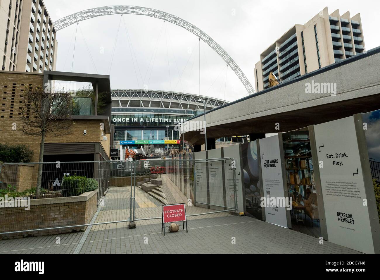 Work continues on wembley stadium hi-res stock photography and images ...