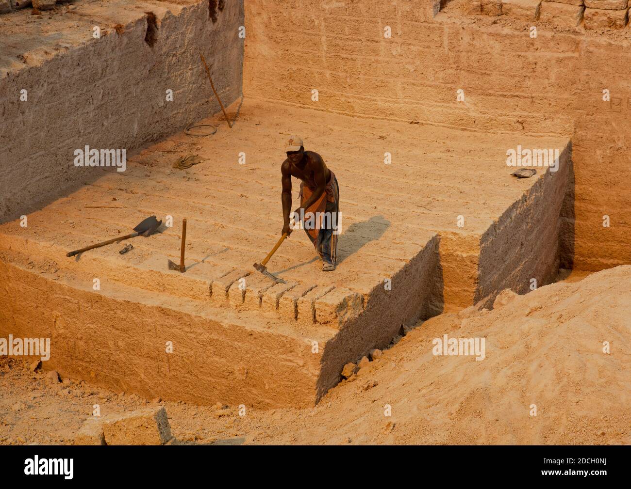 Coral building material hi-res stock photography and images - Alamy