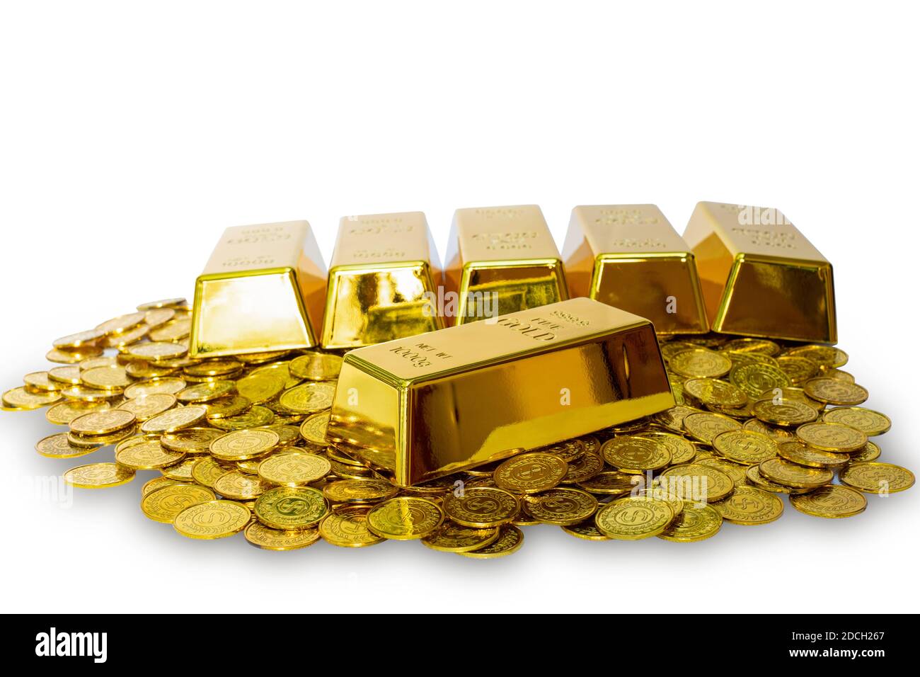 Closeup shiny gold bar 1 kg on the lot of stack gold coin with clipping ...