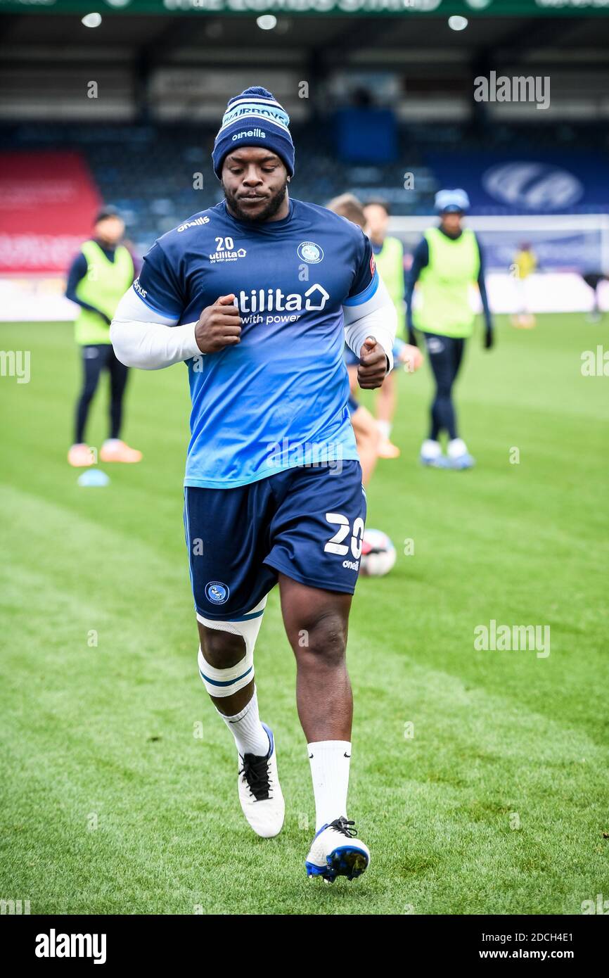 Akinfenwa knee hi-res stock photography and images - Alamy