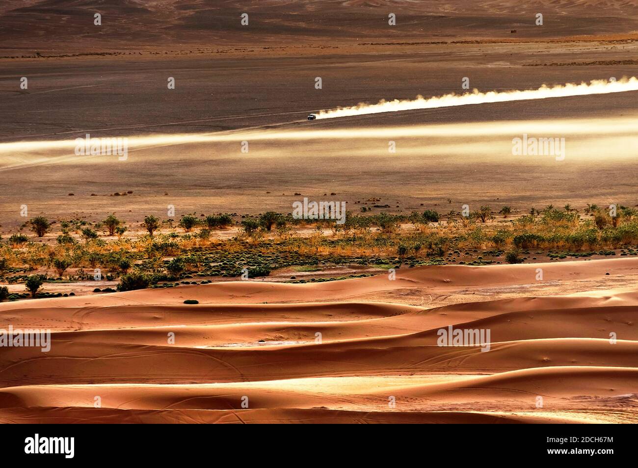 Sand dunes in Sahara Desert, Africa Stock Photo - Alamy