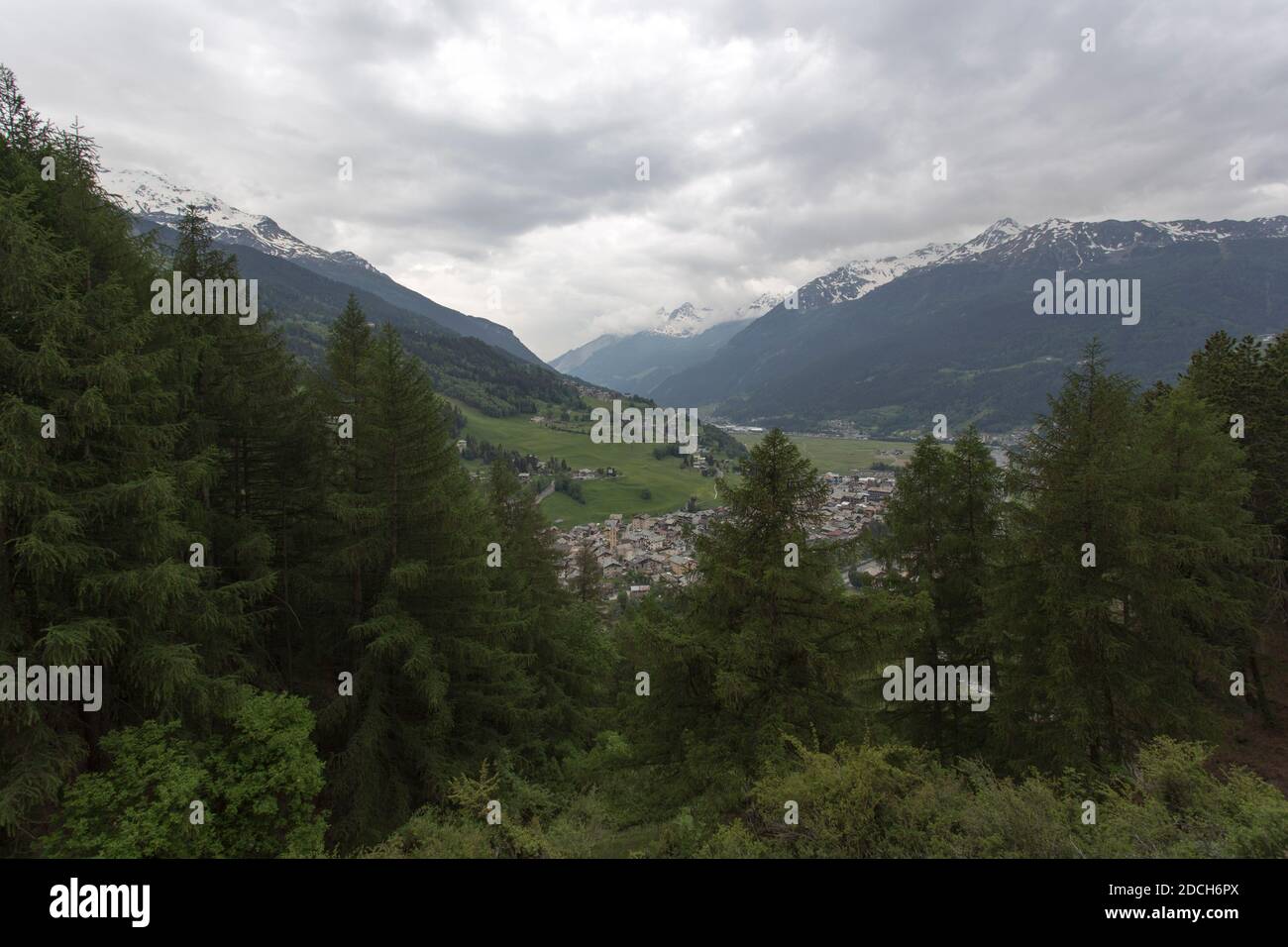 Bormio town scenic hi-res stock photography and images - Alamy