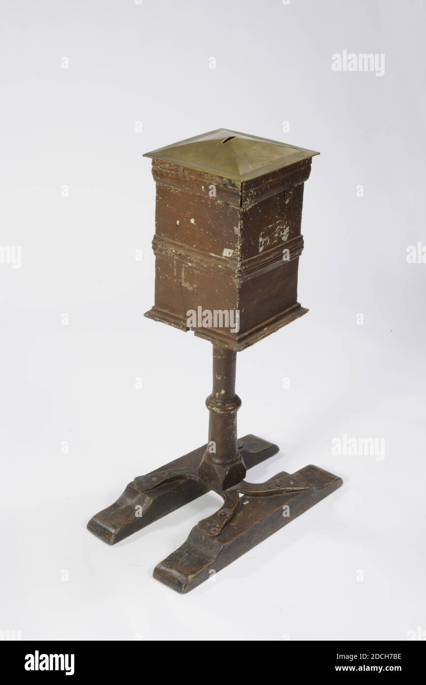 Brass slot hi-res stock photography and images - Alamy