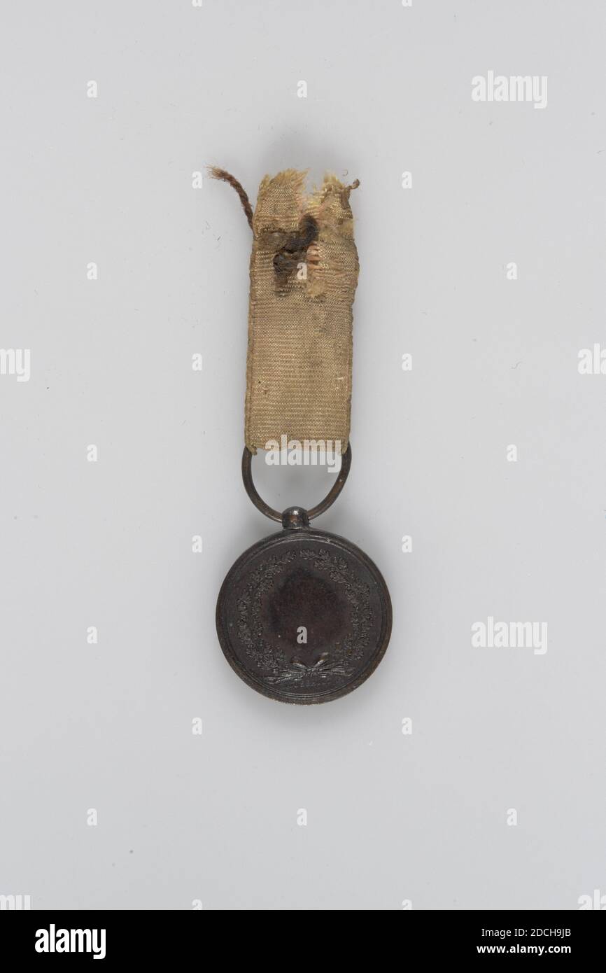 Roman soldier defending hi-res stock photography and images - Alamy