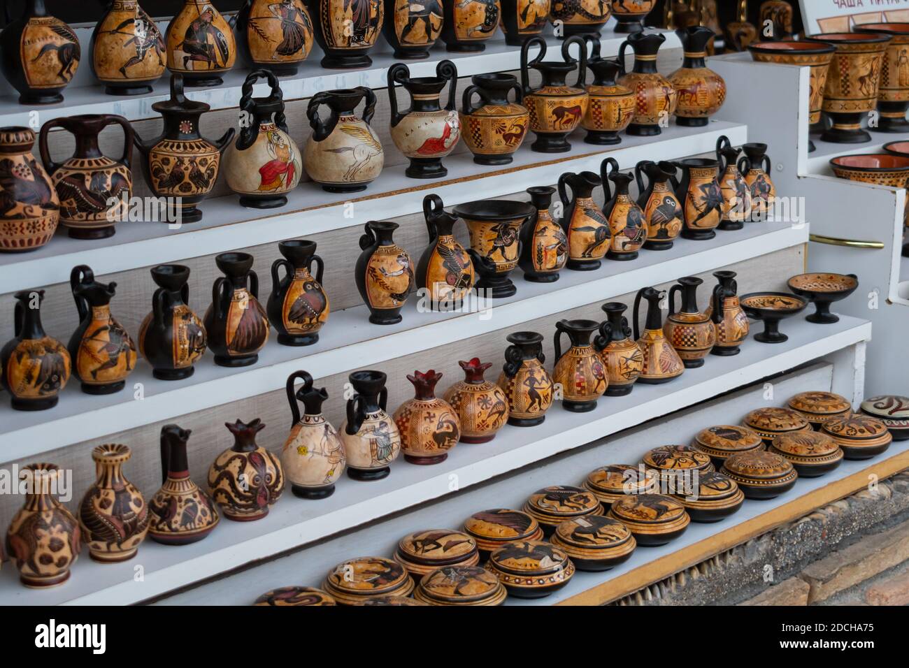Ancient greek pottery display hi-res stock photography and images - Alamy