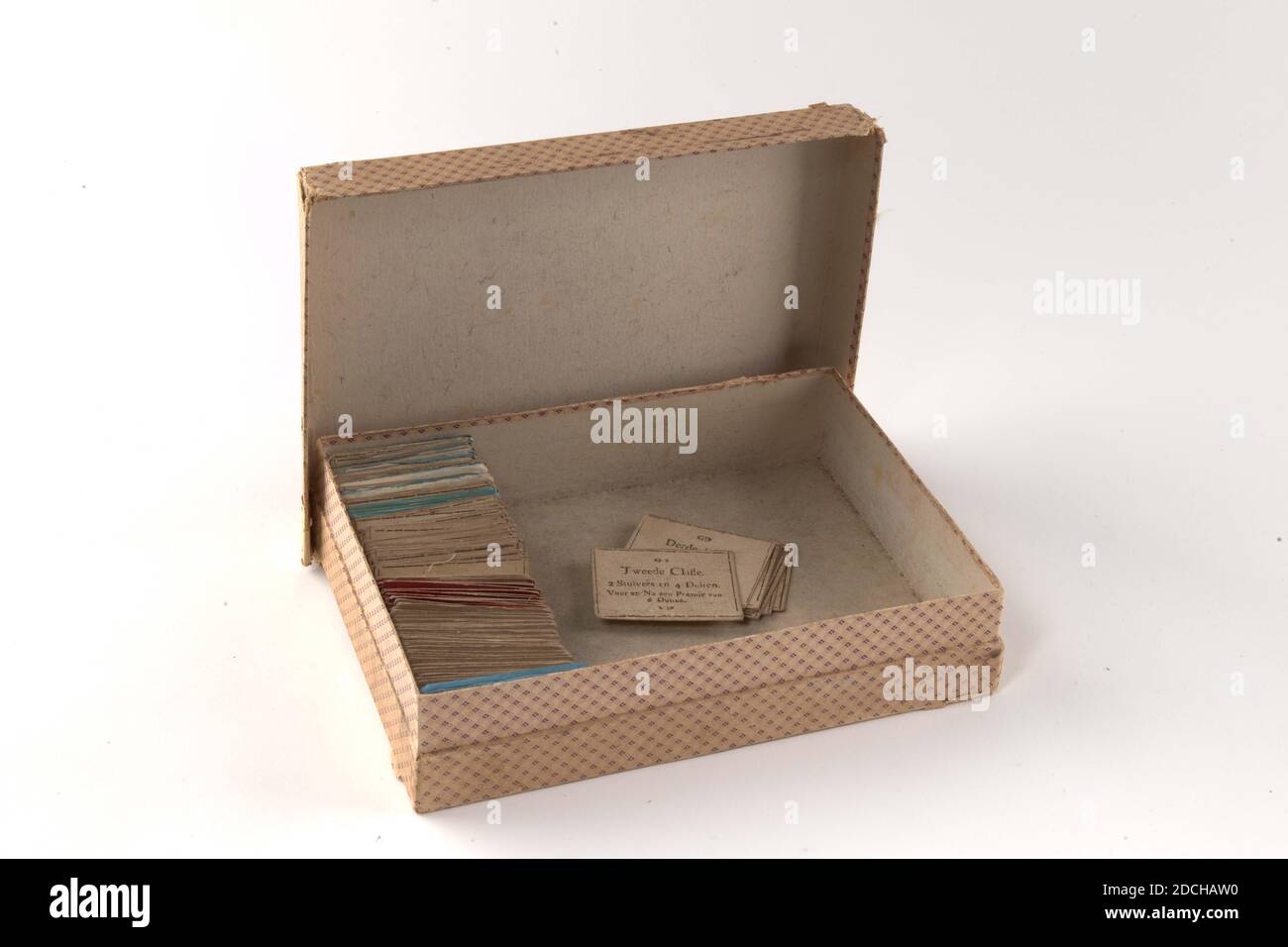 180 cards hi-res stock photography and images - Alamy
