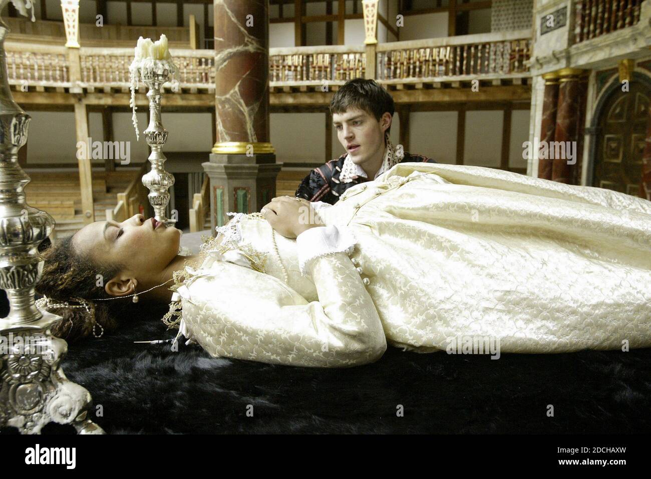 Juliet laid out in the tomb: Kananu Kirimi (Juliet), Tom Burke (Romeo ...