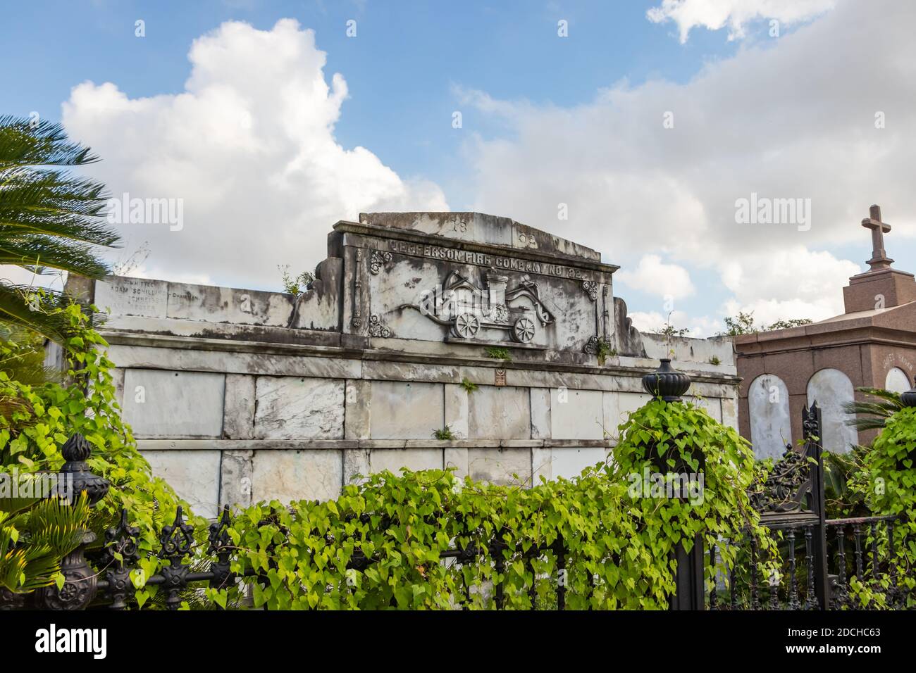 Nola cemetery hi-res stock photography and images - Alamy
