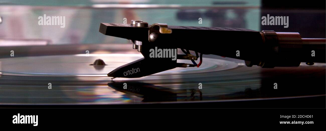 Record deck hi-res stock photography and images - Alamy