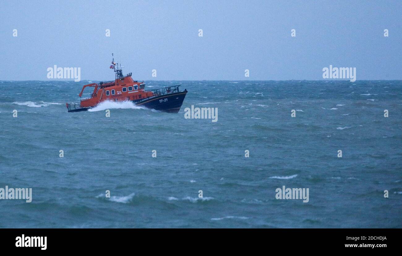 The RNLI severn class Lifeboat head to Newhaven harbour after searching ...