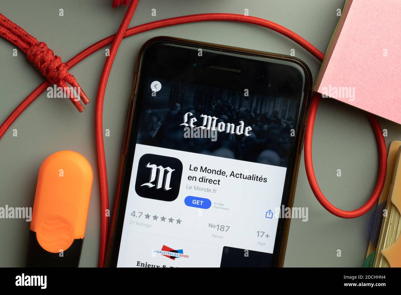 New York, United States - 7 November 2020: Le Monde app store logo on ...