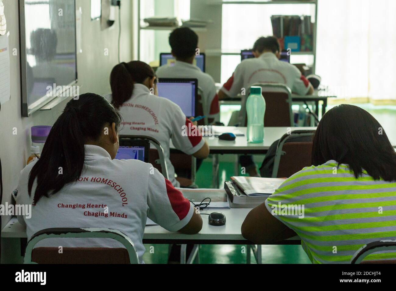 Work experience students hi-res stock photography and images - Alamy