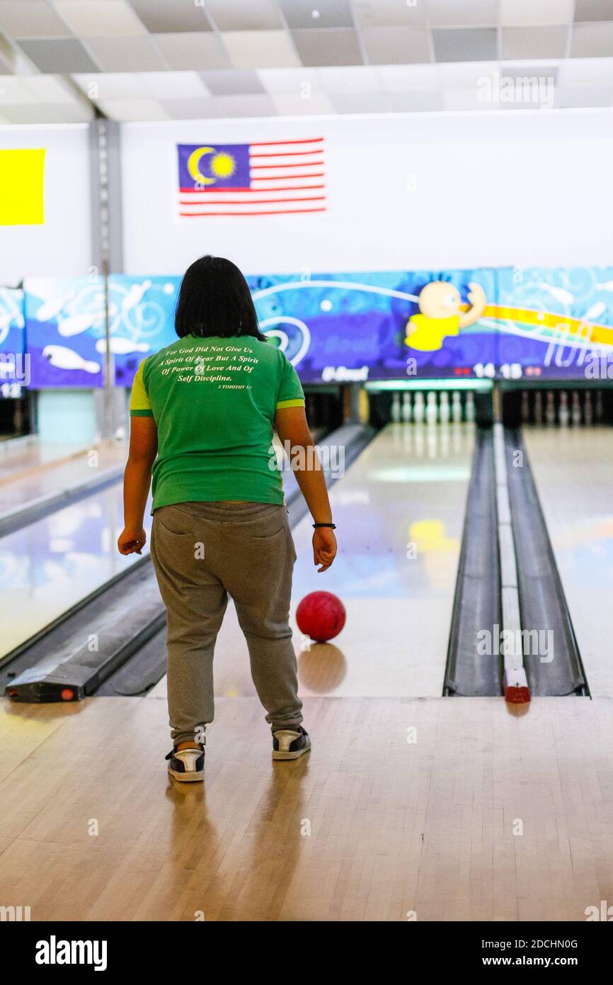 School activity playing bowling Stock Photo - Alamy