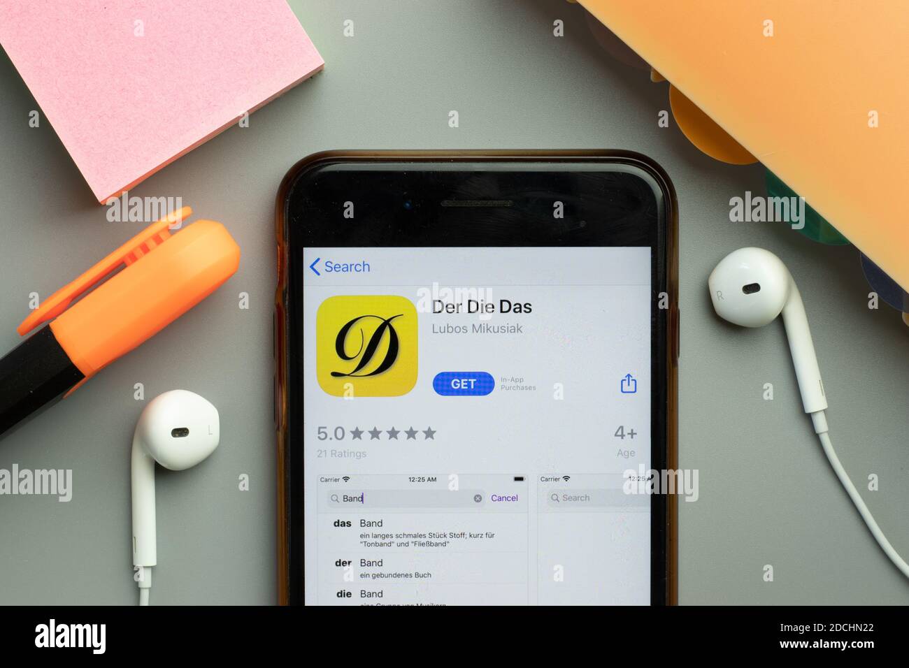 New York, United States - 7 November 2020: Der Die Das app store logo ...