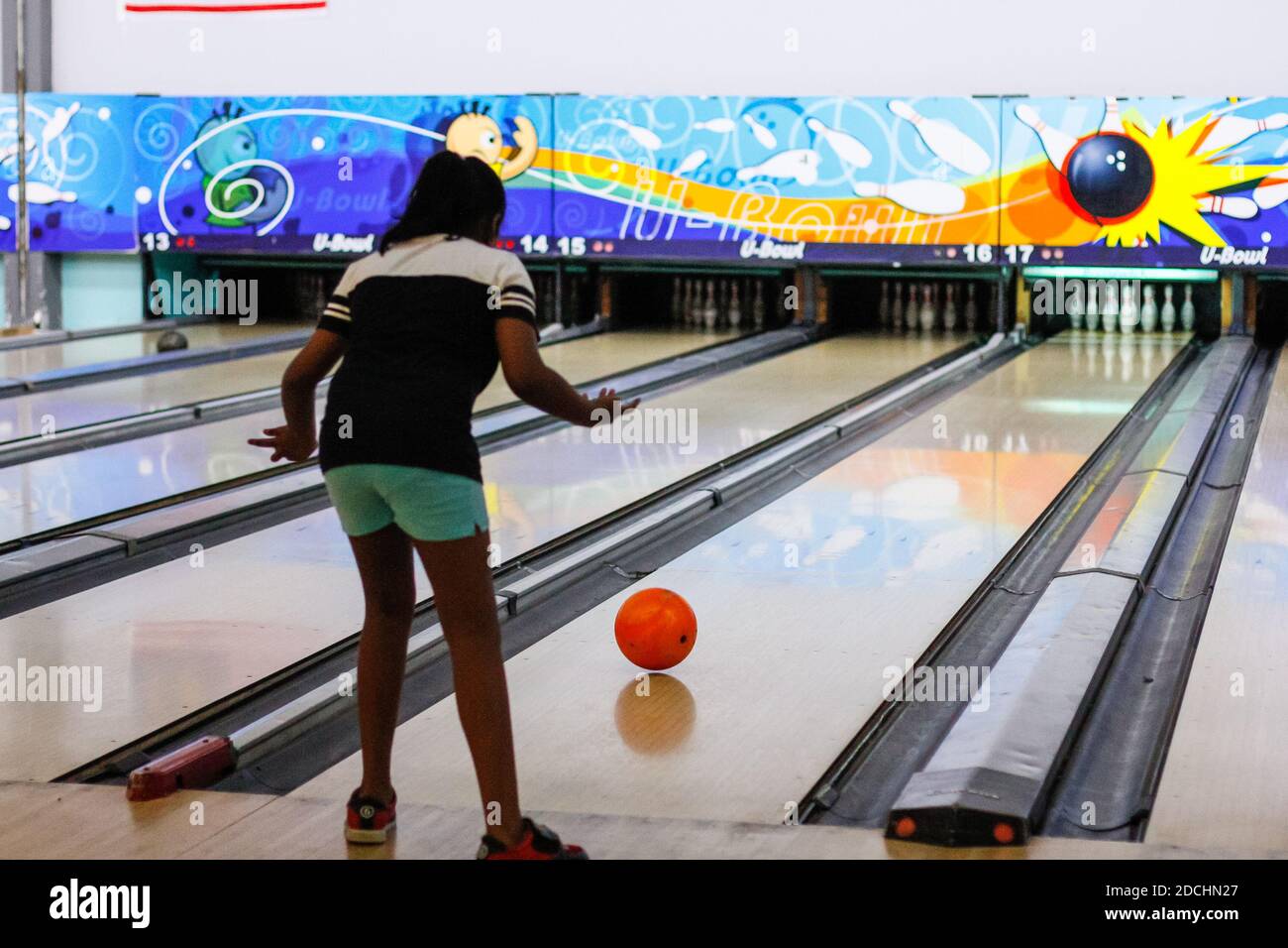 School activity playing bowling Stock Photo - Alamy