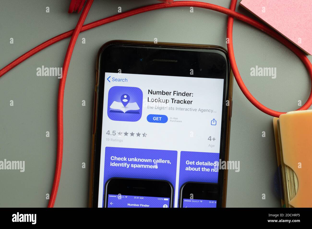 Lookup tracker hi-res stock photography and images - Alamy