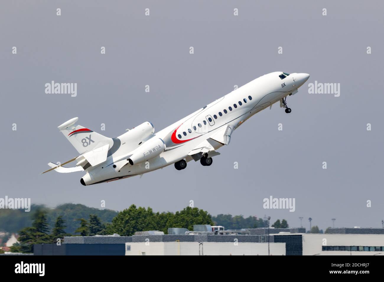 Dassault falcon hi-res stock photography and images - Alamy