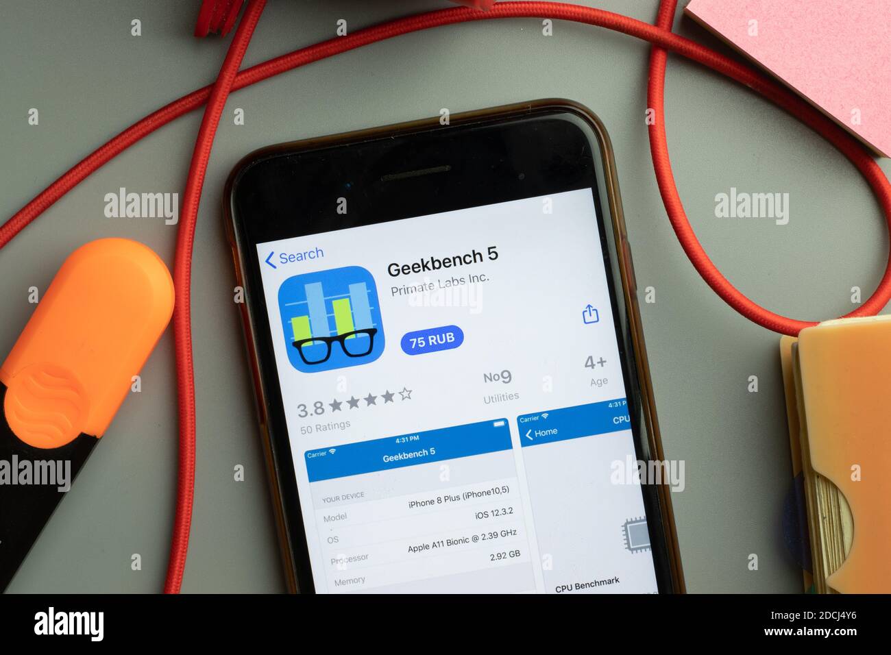 New York, United States - 7 November 2020: Geekbench 5 app store logo ...