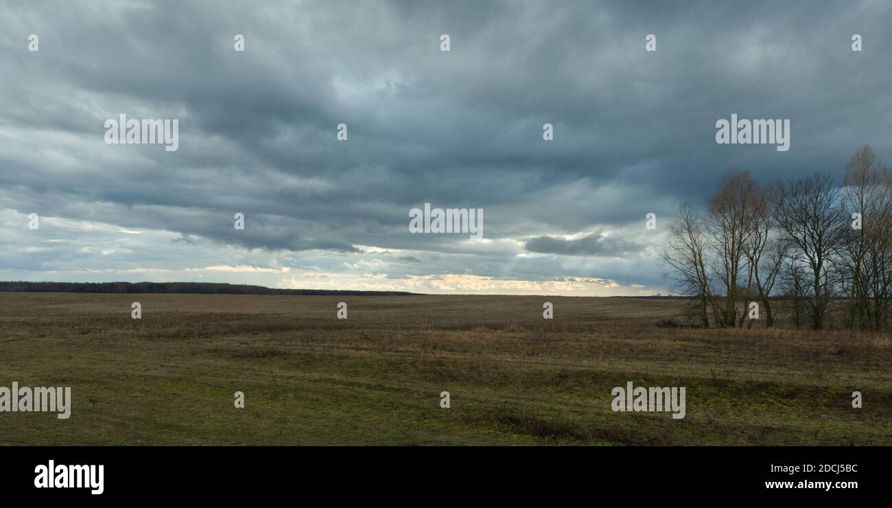 Atmospheric evening image hi-res stock photography and images - Alamy