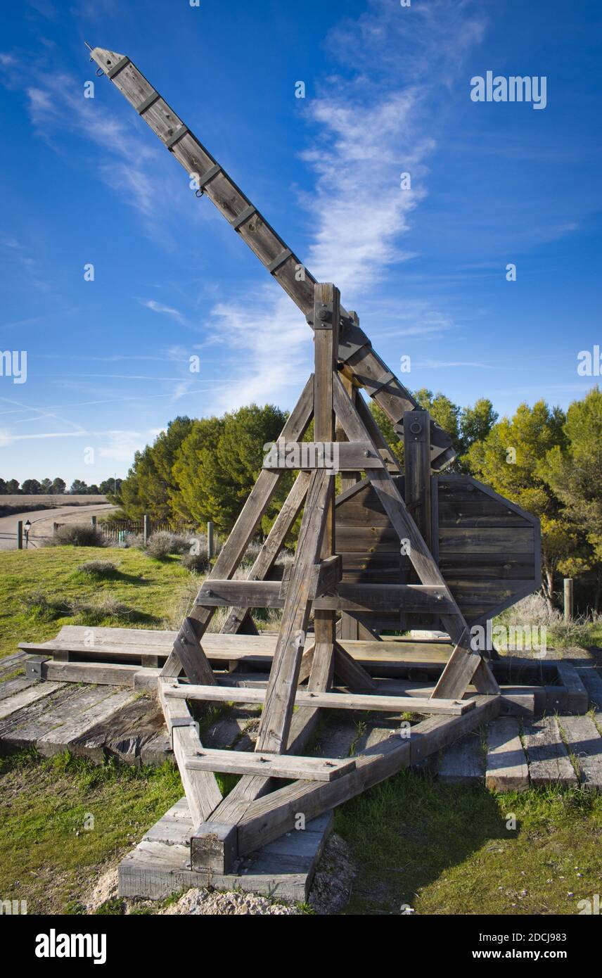 A vertical shot of a trebuchet near the Iscar castle Stock Photo - Alamy