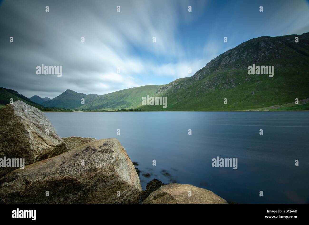 Green water and picturesque scenery hi-res stock photography and images ...